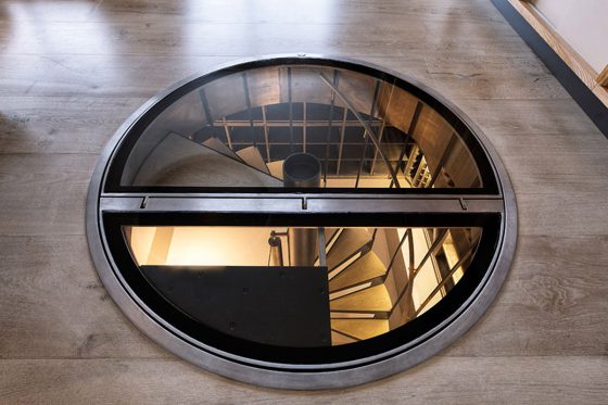 Hidden hatch staircase · millimetre