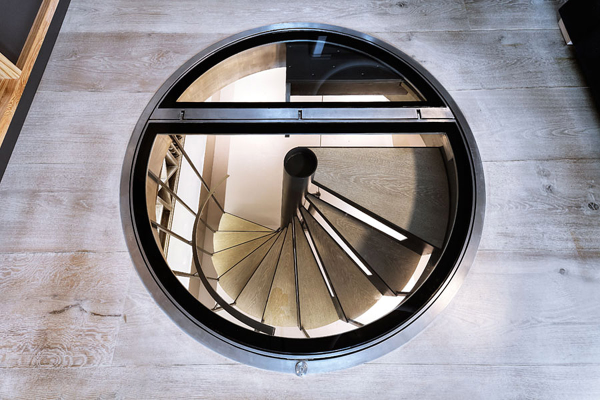 Hidden hatch staircase · millimetre