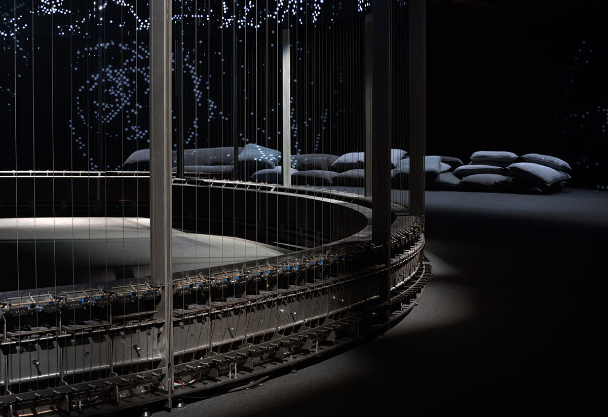 Semiconductor HALO · millimetre