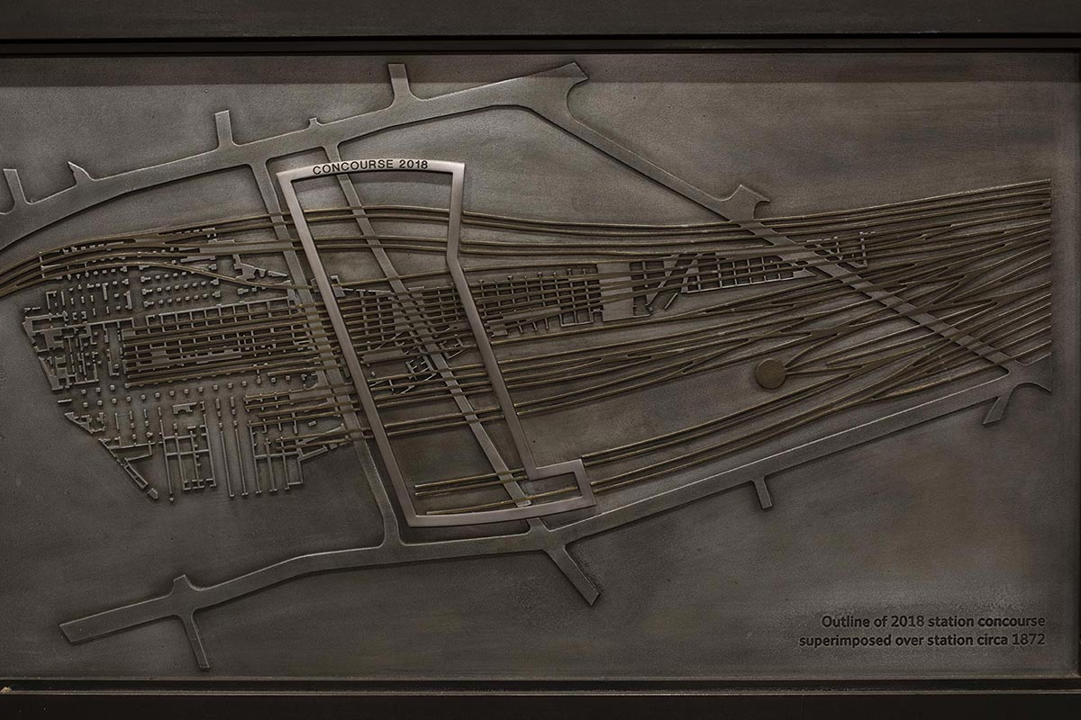 London Bridge Heritage Plaques · millimetre